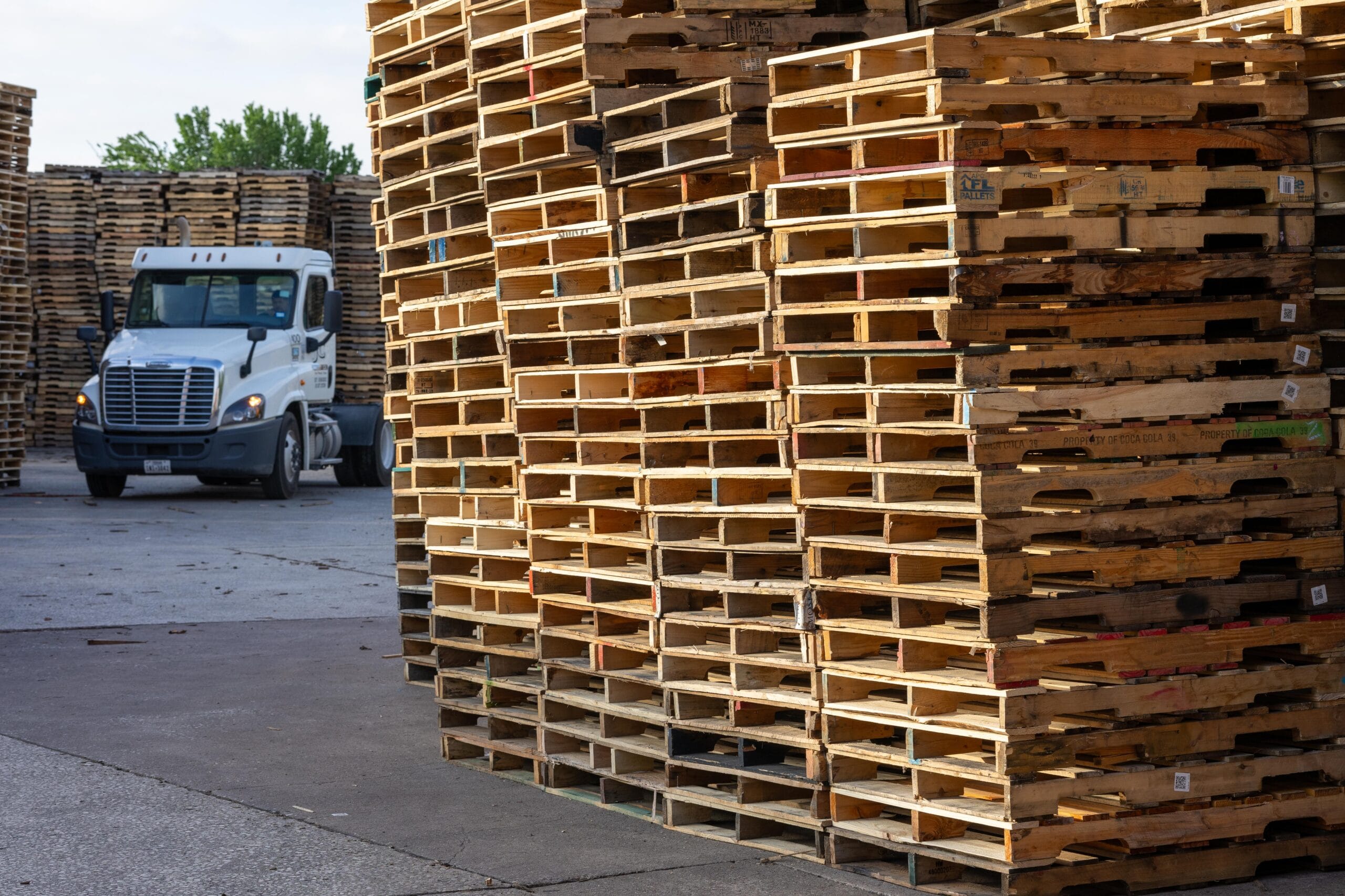 #1 Best Pallet Company Richland Hills - JC Pallets Co.